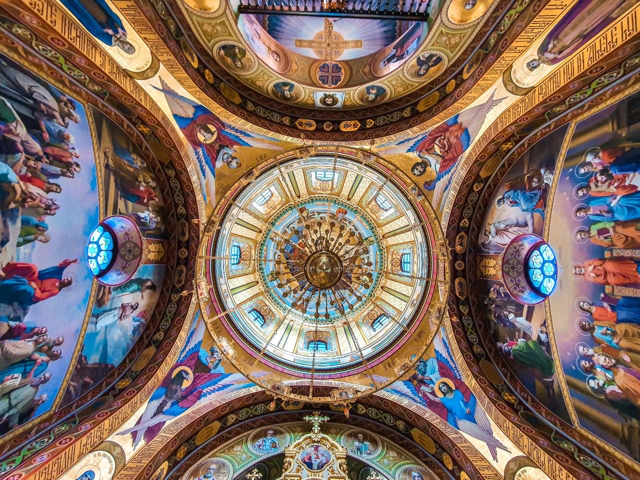 Ce dărnicie o poate egala pe aceasta? - Mănăstirea Curchi